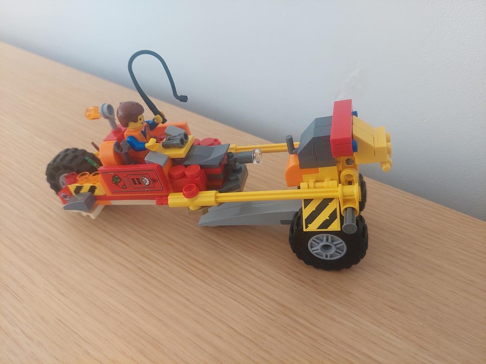 LEGO MOC 70823 - Beast and Carriage by Stoeptegel | Rebrickable - Build ...