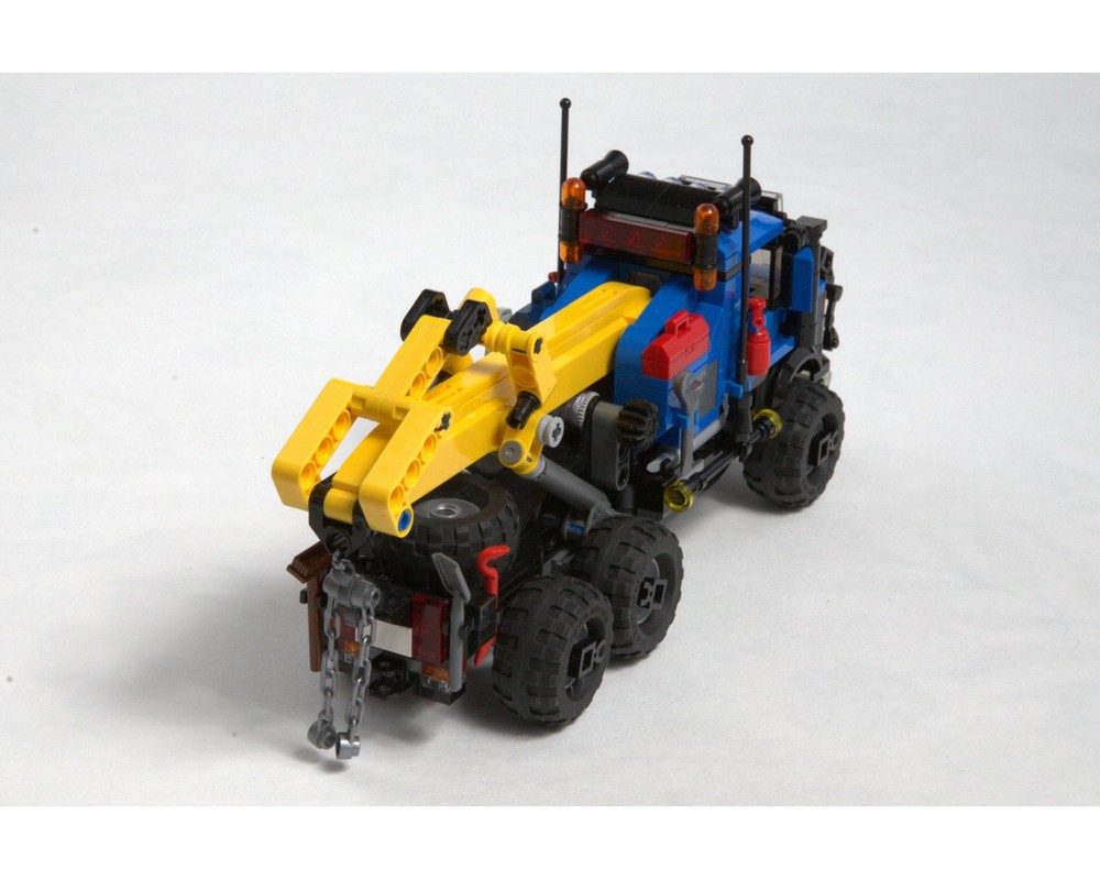LEGO MOC Offroad adventure truck for towing by P6tu | Rebrickable ...