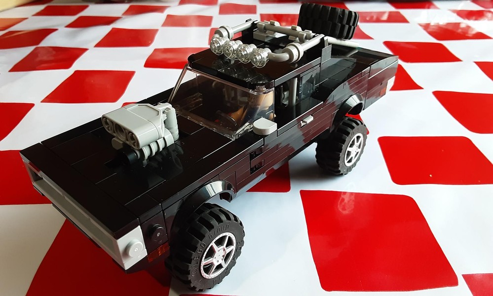 LEGO MOC Off-road Charger by Poiuy | Rebrickable - Build with LEGO