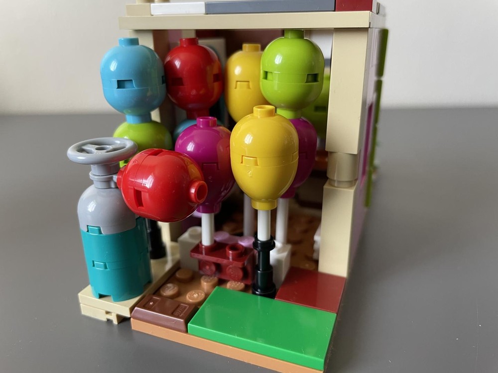 LEGO MOC Balloon Store Modular Alternate build of 43217 Up House by re ...
