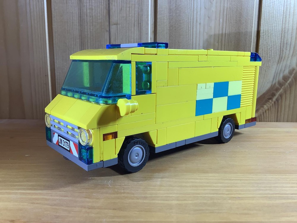 Lego Moc Ambulance By Eh Cuber Rebrickable Build With Lego