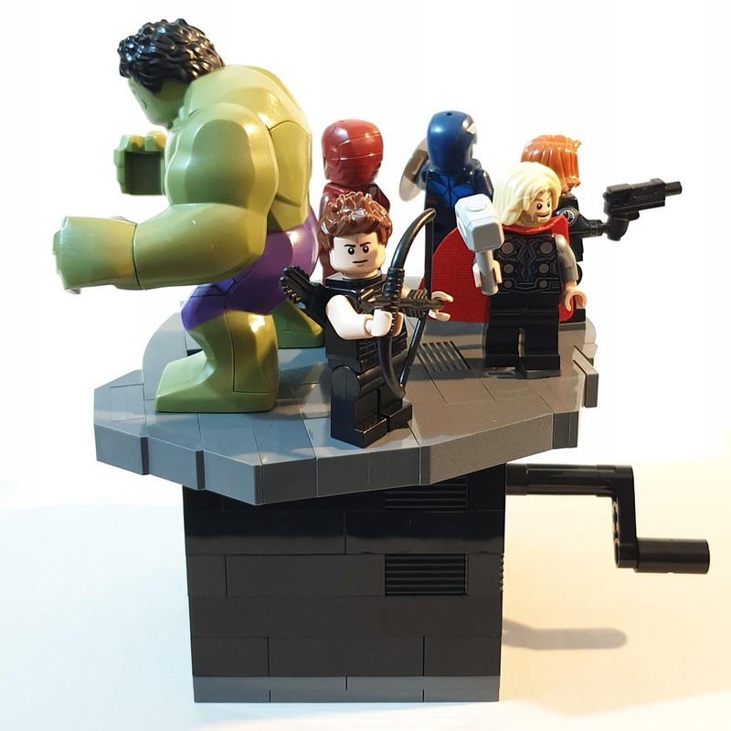 LEGO MOC Hero Turntable Display by farenzolego | Rebrickable - Build ...
