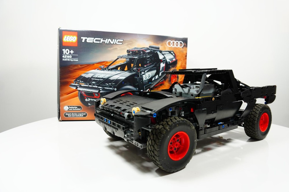 LEGO MOC 42160 Trophy Truck by DamianPLE Technic Garage | Rebrickable ...