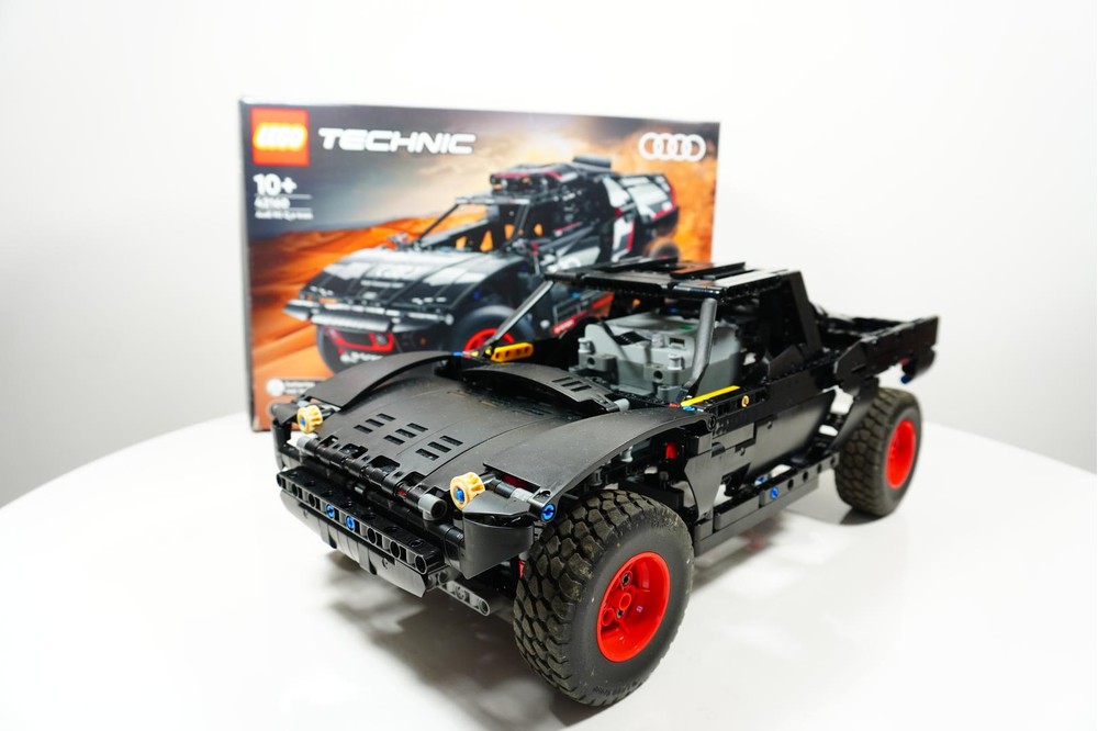 LEGO MOC 42160 Trophy Truck by DamianPLE Technic Garage | Rebrickable ...