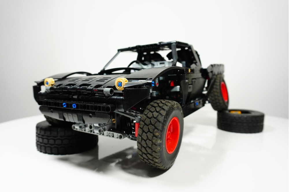 LEGO MOC 42160 Trophy Truck by DamianPLE Technic Garage | Rebrickable ...