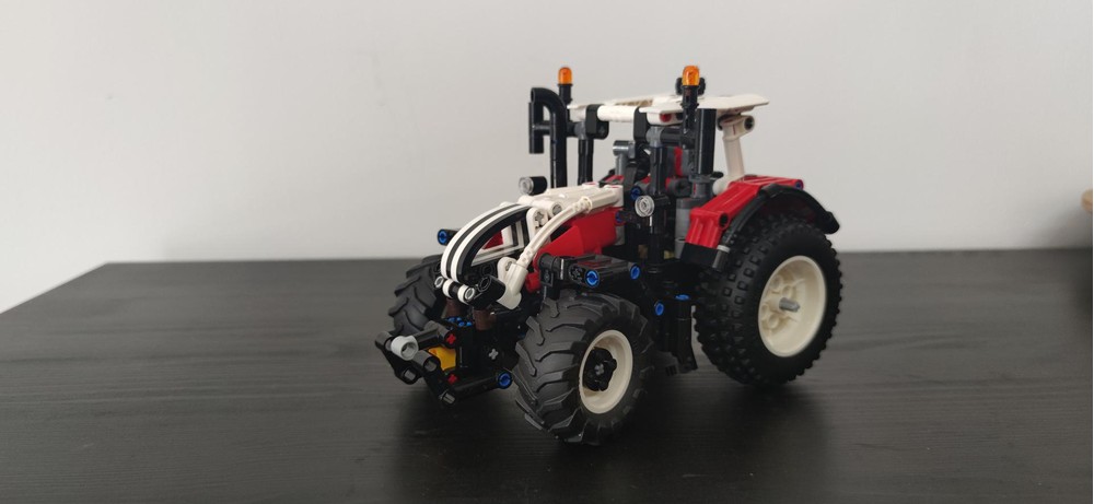 LEGO MOC Steyr Terrus tractor by falconluan | Rebrickable - Build with LEGO