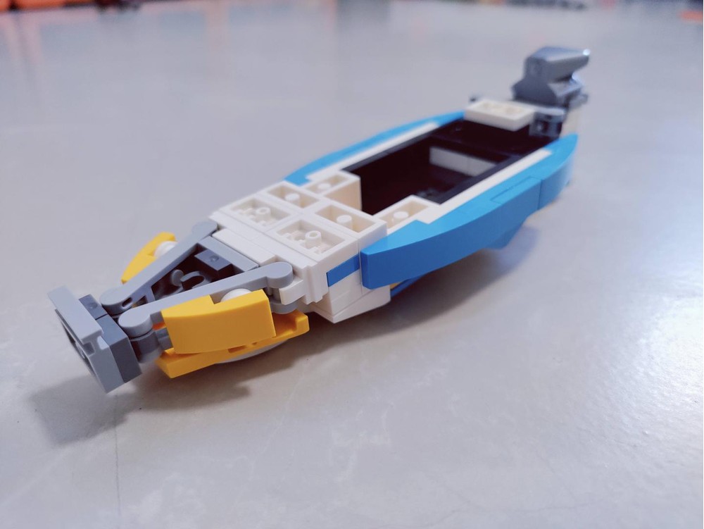 Lego Moc 31072 Motorboat By Legoori Rebrickable Build With Lego