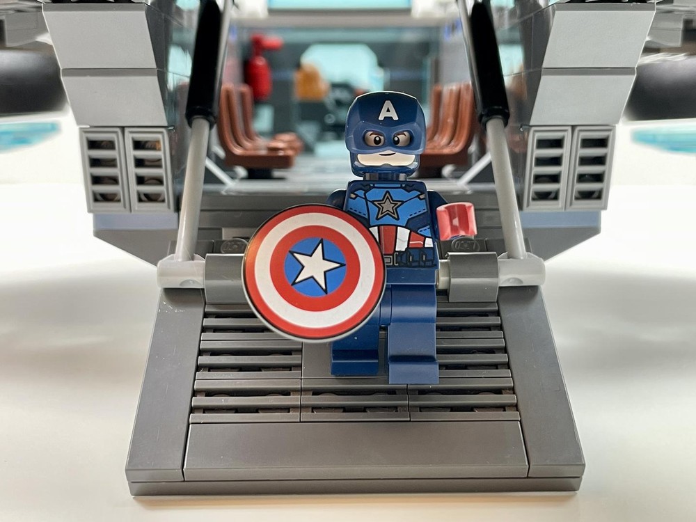 LEGO MOC The Avengers Quinjet Upgrade by iron_foot | Rebrickable ...