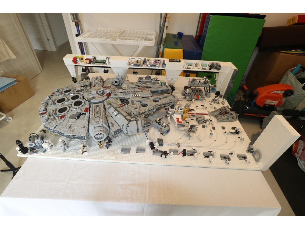 Lego Moc Ucs Hoth Hangar By Tavernellos Rebrickable Build With Lego