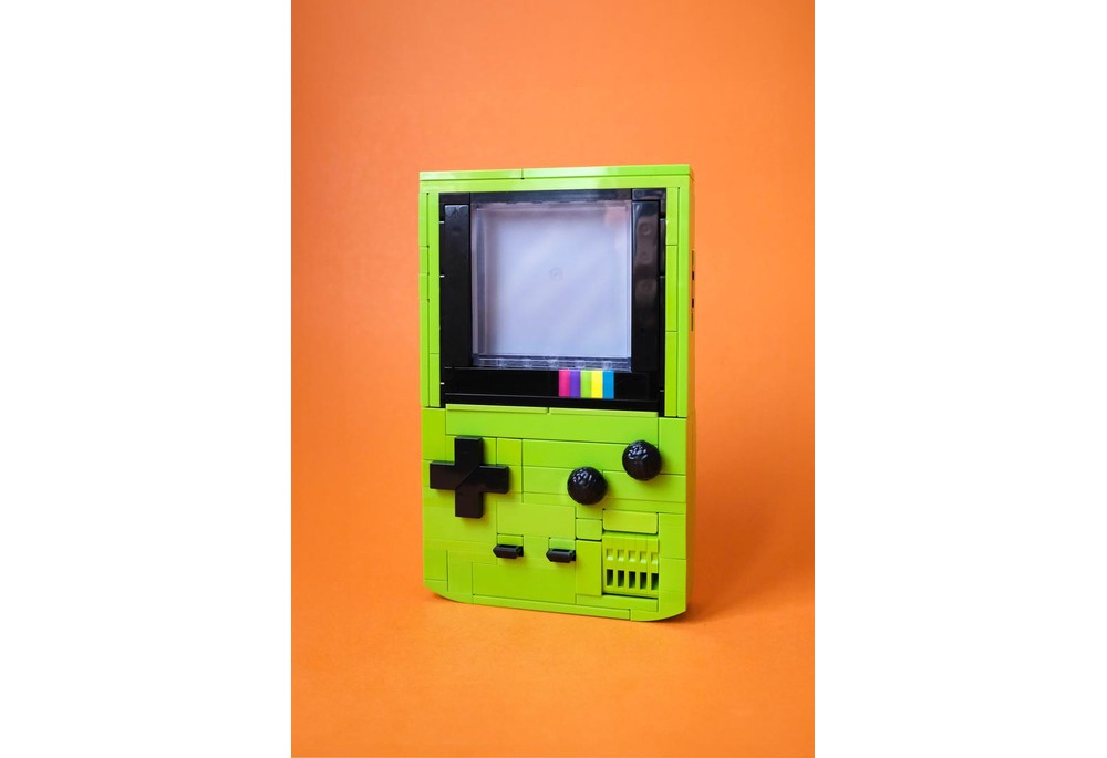 LEGO MOC Ultimate LEGO Game Boy Color (Kiwi) 🥝 by click_lever ...