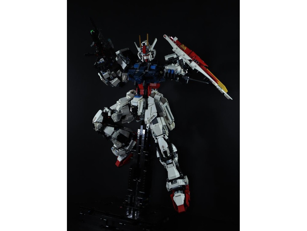 LEGO MOC LEGO Strike Gundam GAT-X105 ( scale 1/35 ) by Demon1408 | Rebrickable - Build with LEGO