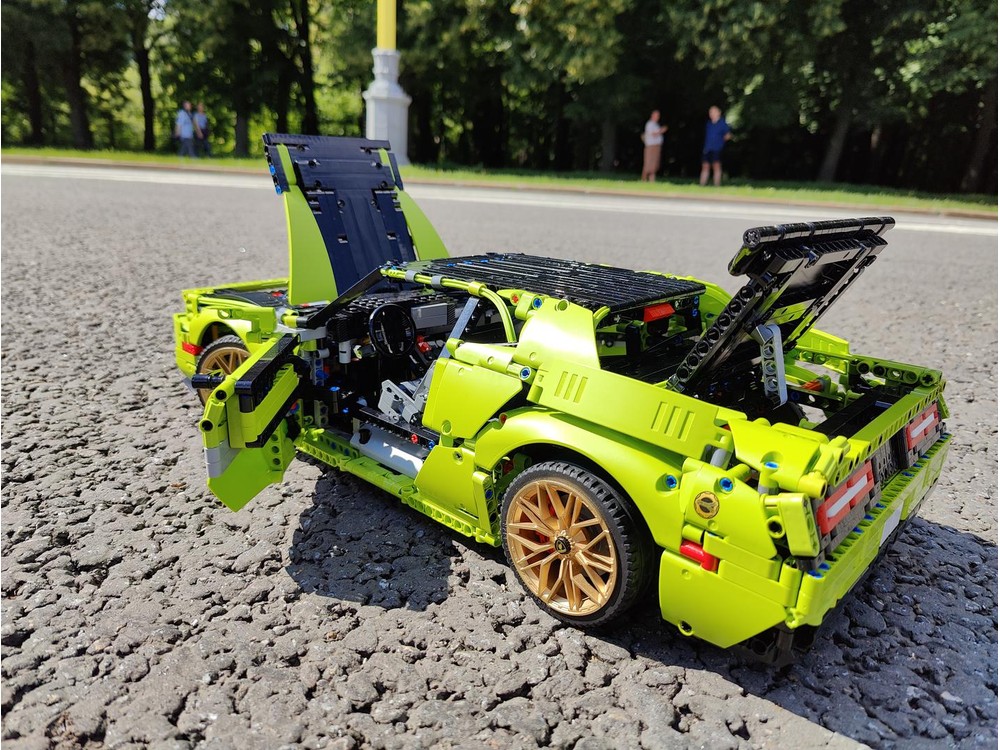 LEGO MOC Dodge Challenger PF motorized by tonych | Rebrickable - Build ...