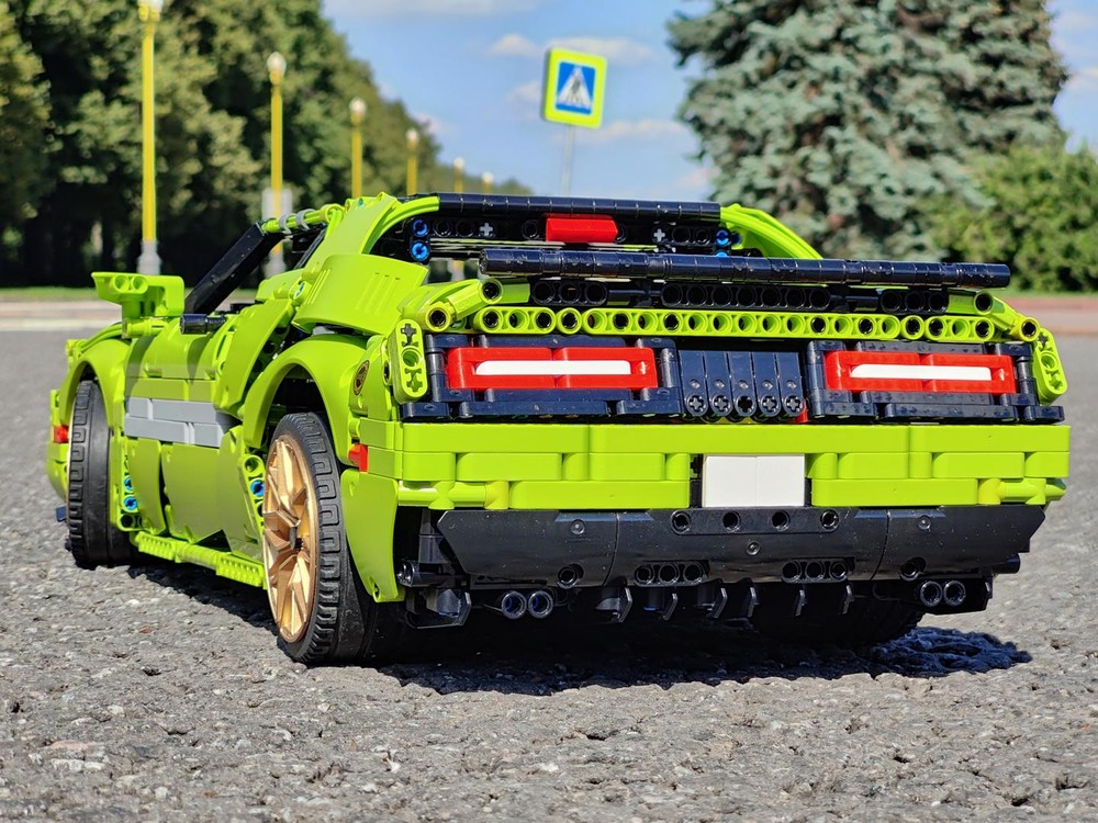 LEGO MOC Dodge Challenger PF motorized by tonych | Rebrickable - Build ...