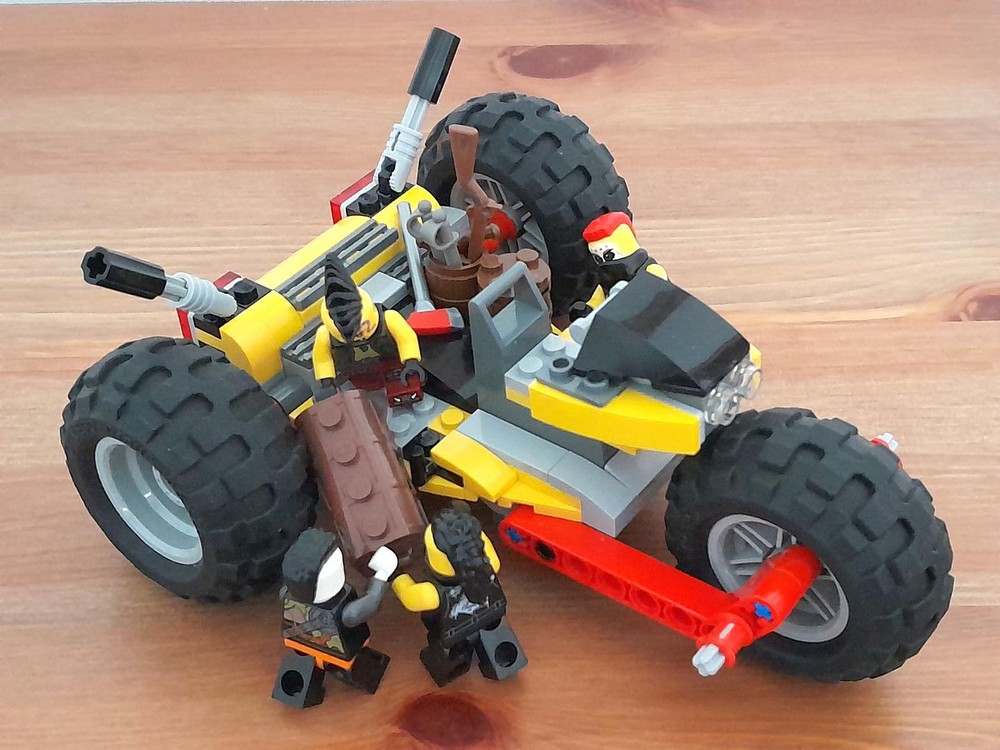 LEGO MOC 31022 Postapo Heavy Trike by R4D3K | Rebrickable - Build with LEGO