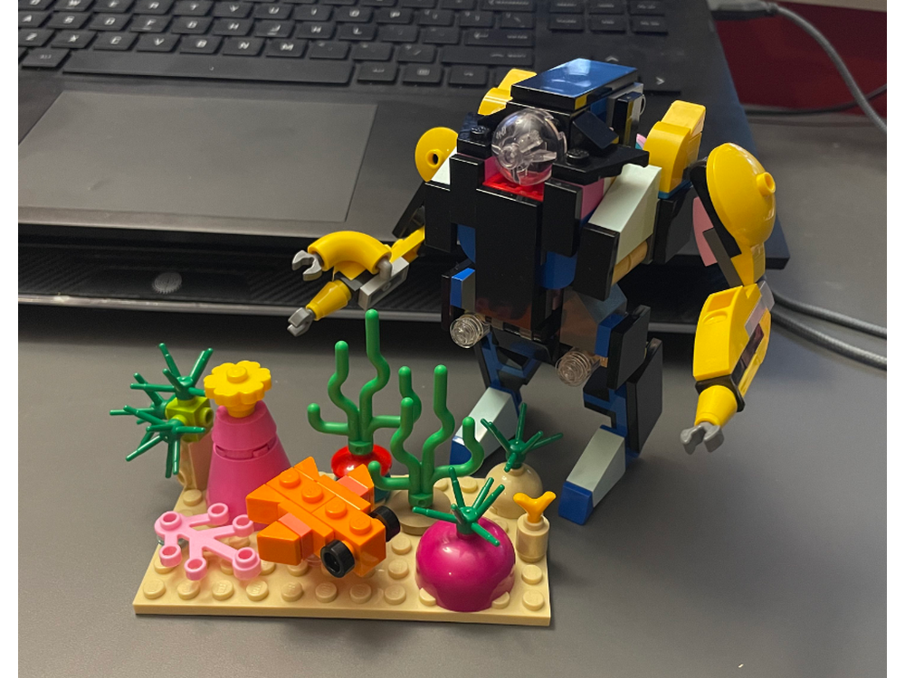 LEGO MOC Submarine Mech Suit by eric_nunya | Rebrickable - Build with LEGO