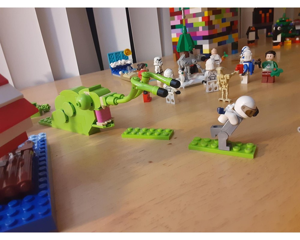 LEGO MOC Space Slug! by Camobricktape | Rebrickable - Build with LEGO