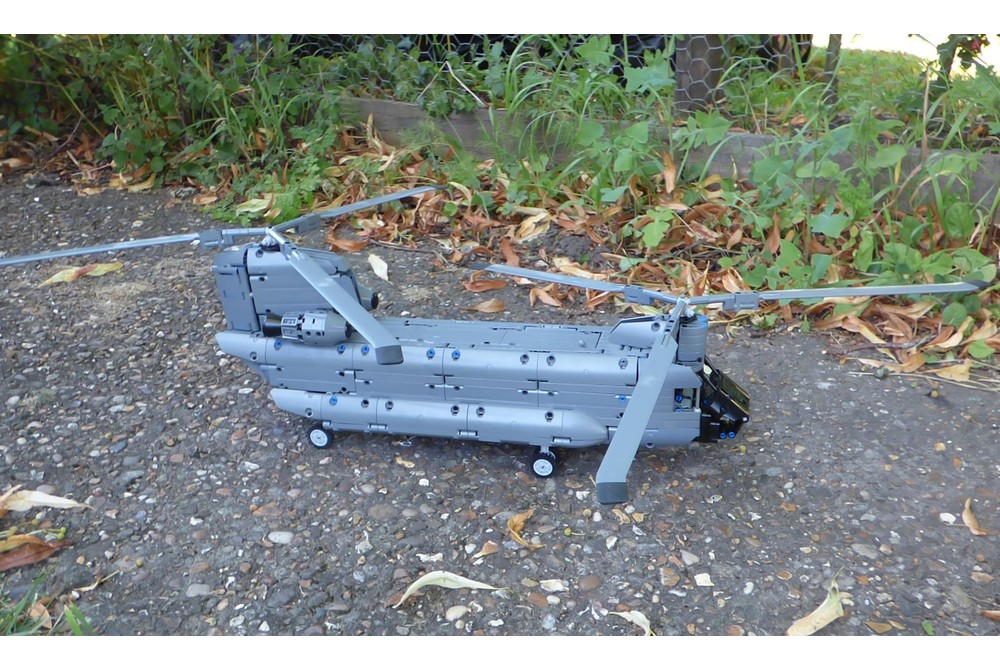 LEGO MOC CH 47 Chinook Helicopter by BillBooma | Rebrickable - Build ...
