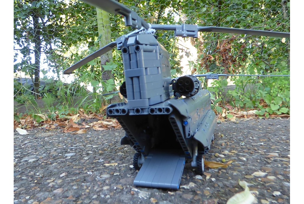 LEGO MOC CH 47 Chinook Helicopter by BillBooma | Rebrickable - Build ...