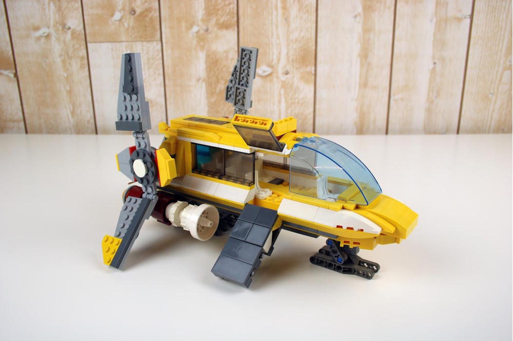 LEGO MOC Padawan Space Schoolbus / Coruscant bus from padawan menace by ...
