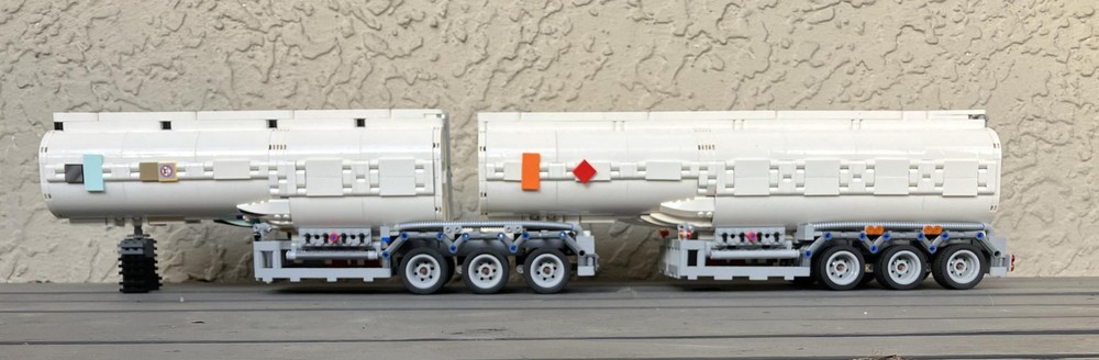 LEGO MOC Btrain Tanker Trailers by Smudge | Rebrickable - Build with LEGO