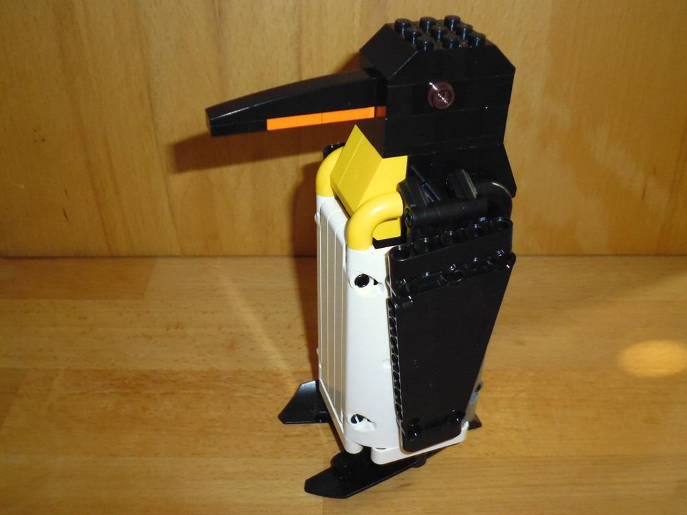 LEGO MOC King Penguin by Stef234 | Rebrickable - Build with LEGO