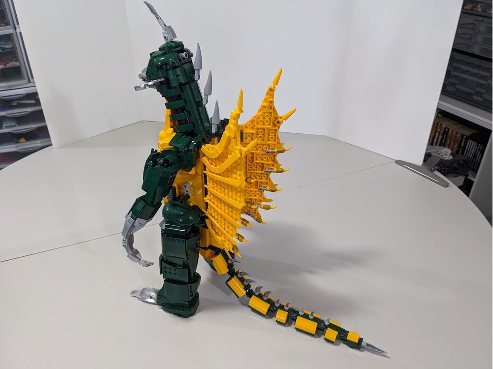 LEGO MOC Gigan - Showa era by Dethark75 | Rebrickable - Build with LEGO