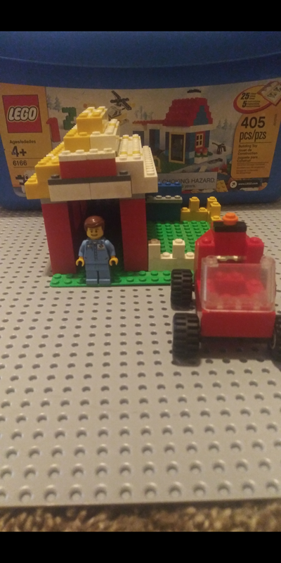 LEGO MOC Lego Garage With Car by Adrielbuildslegos | Rebrickable ...