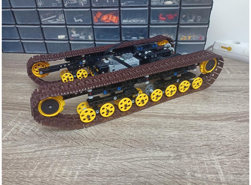 LEGO MOC Tank chassis by Tykenen | Rebrickable - Build with LEGO