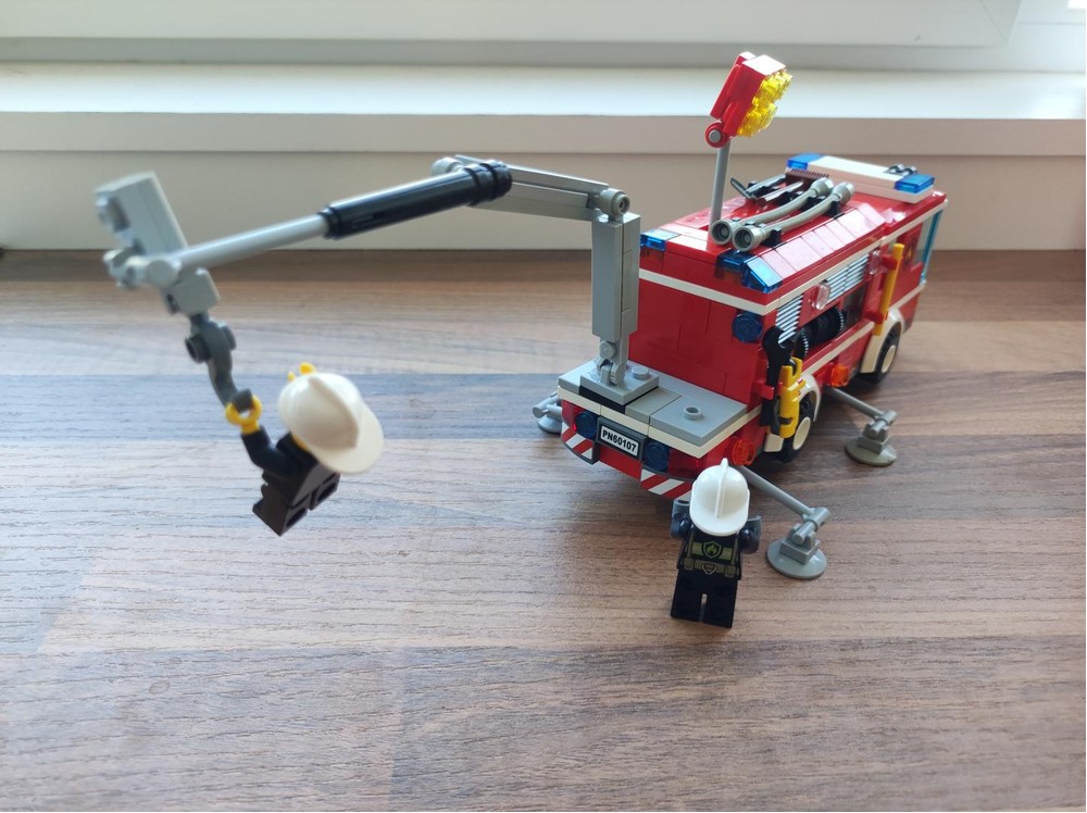 LEGO MOC Dutch Firetruck with small crane by Toothpick-NL | Rebrickable ...