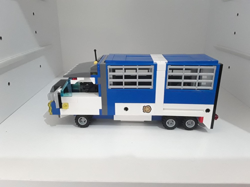 LEGO MOC 60047 - Prison Transport by LegoOri | Rebrickable - Build with ...