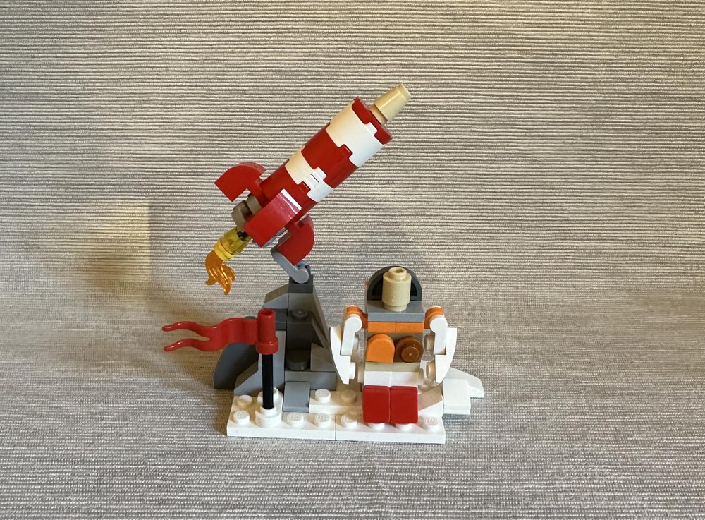 LEGO MOC Astronaut on the Moon by sunflowermac | Rebrickable - Build ...