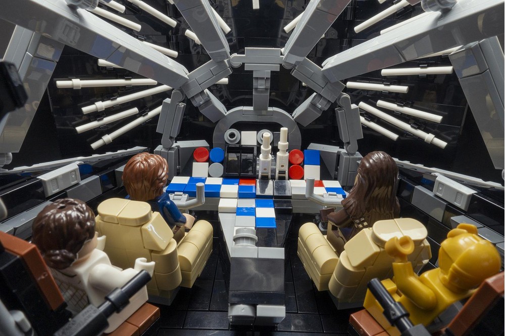 LEGO MOC Millennium Falcon Cockpit Diorama by Tomasso | Rebrickable ...