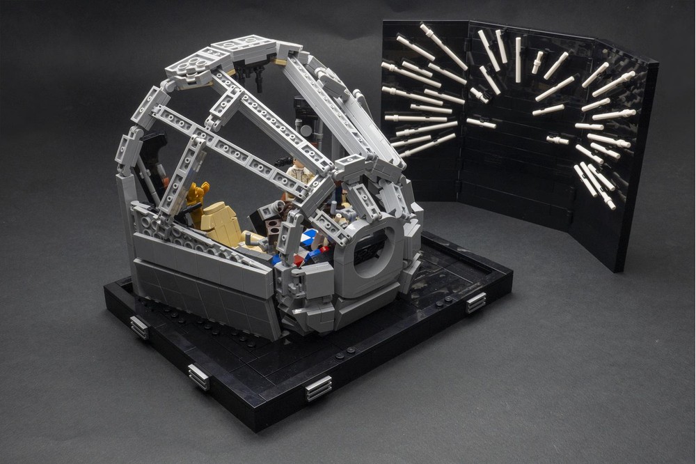 LEGO MOC Millennium Falcon Cockpit Diorama by Tomasso | Rebrickable ...