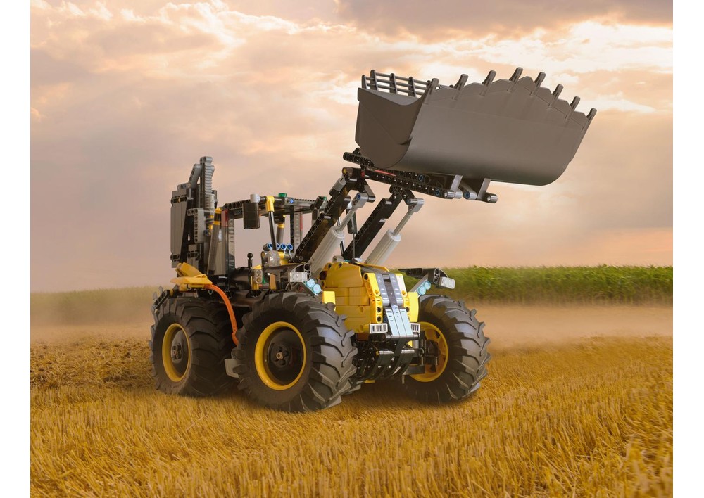 LEGO MOC 42081 - Backhoe Loader by Casual.lego.enjoyer | Rebrickable ...