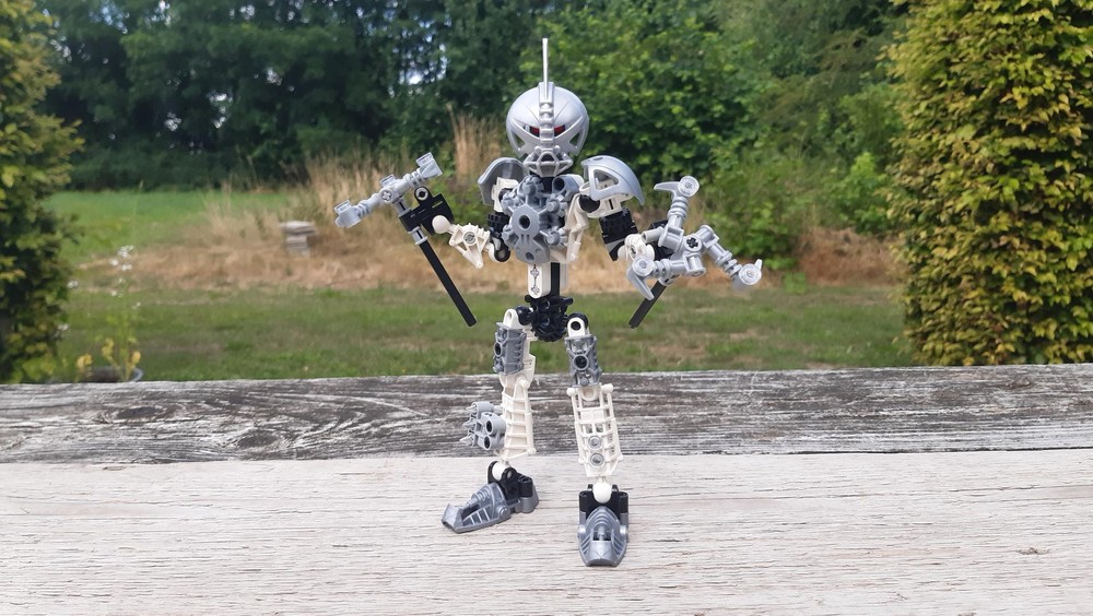 LEGO MOC Toa Mangai of Ice - Rode by BenjaminsBay | Rebrickable - Build ...