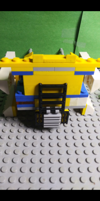 LEGO MOC Sunshine Spaceship by Adrielbuildslegos | Rebrickable - Build ...