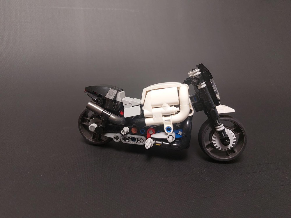 LEGO MOC Small Motorcycle (white) by Anton Kablash | Rebrickable ...