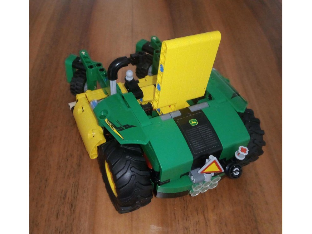 LEGO MOC-160318 42136 Zero-Turn Mower by Larsagri | Rebrickable - Build ...