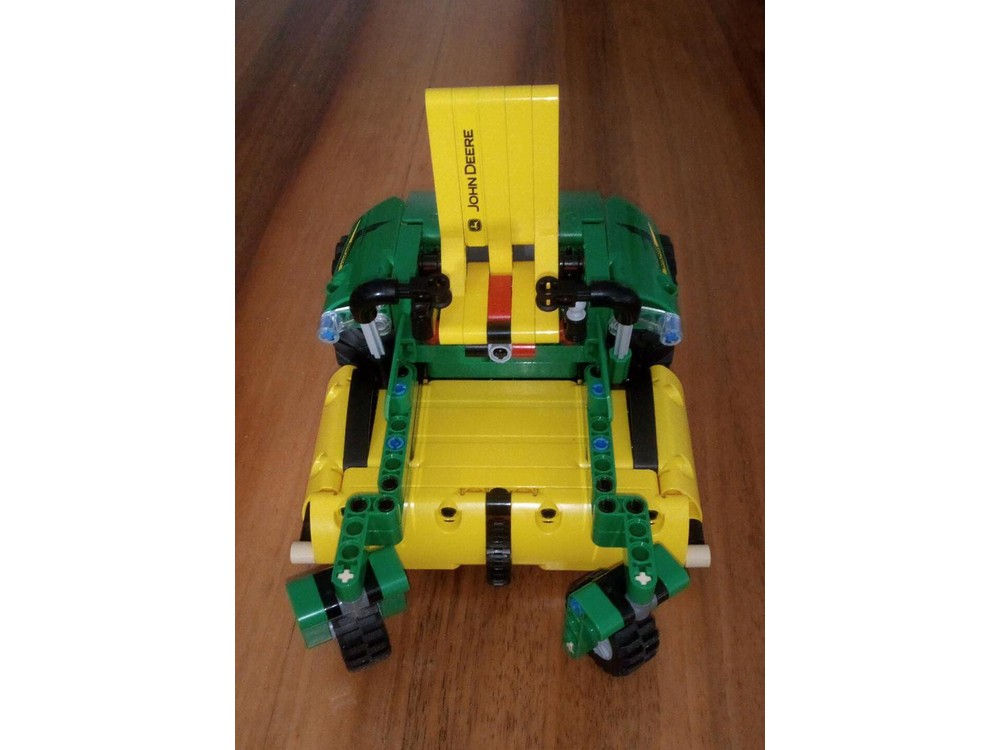 LEGO MOC-160318 42136 Zero-Turn Mower by Larsagri | Rebrickable - Build ...