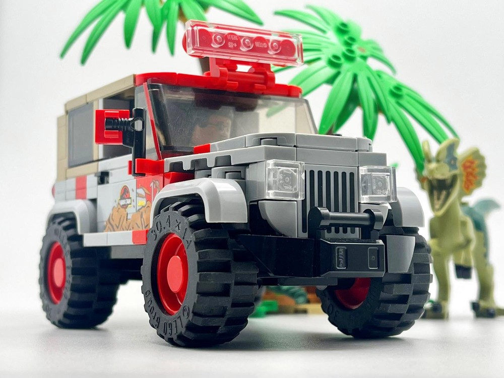 LEGO MOC Dilophosaurus Ambush Remake by IBrickedItUp | Rebrickable ...