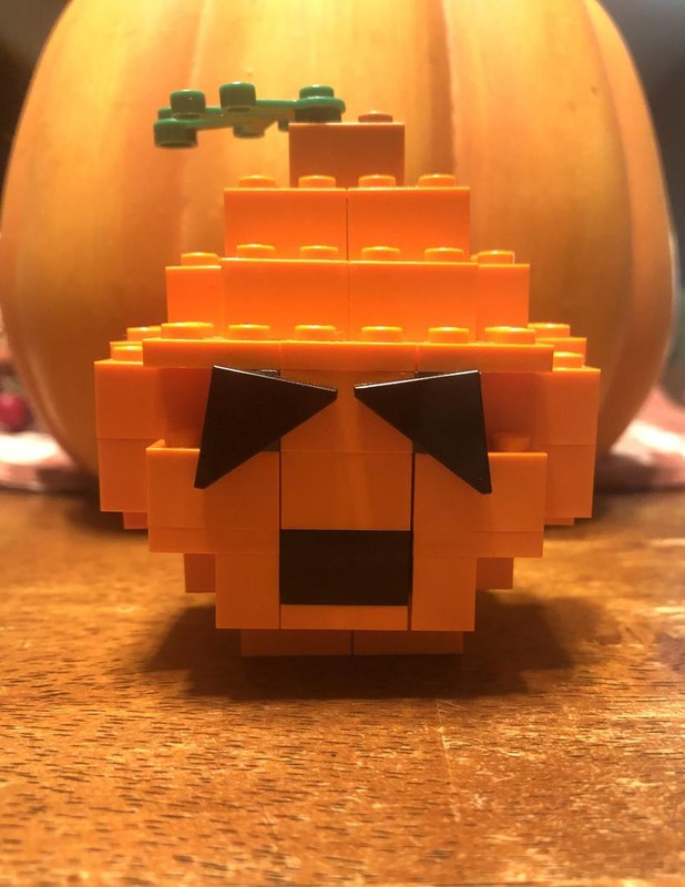 LEGO MOC Mini Pumpkin by Heintzelman | Rebrickable - Build with LEGO