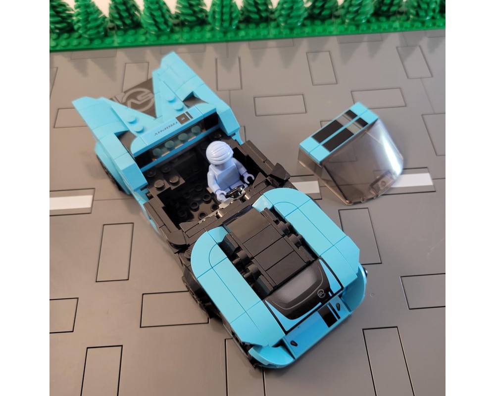 LEGO MOC Azul Nimbus and Rojo Paragon by Brick_Lizard | Rebrickable ...