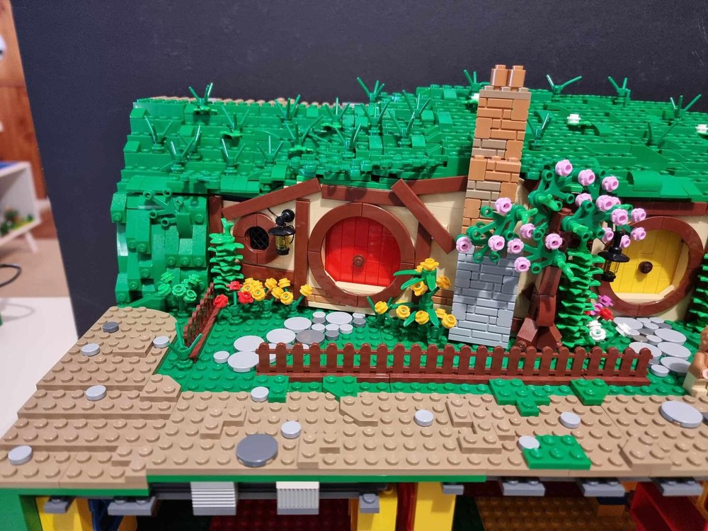 LEGO MOC Hobbiton - Samwise Gamgee's house by 03janedoe | Rebrickable ...
