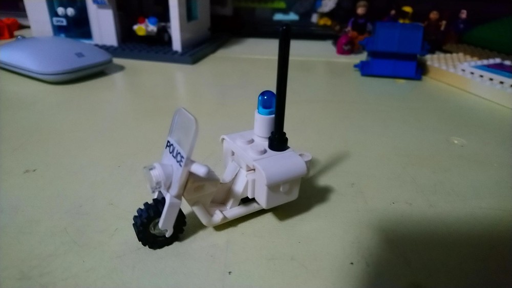 LEGO MOC Police Bike by Darkchylde | Rebrickable - Build with LEGO