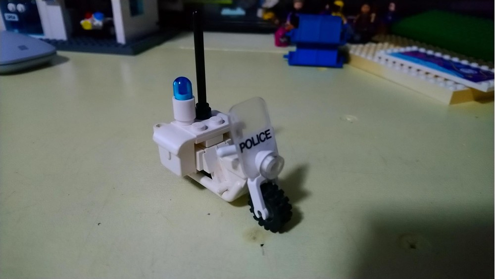 LEGO MOC Police Bike by Darkchylde | Rebrickable - Build with LEGO