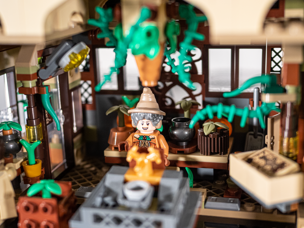 Lego Moc Hp Modular Herbology Class Greenhouse 12 By Gobsmack