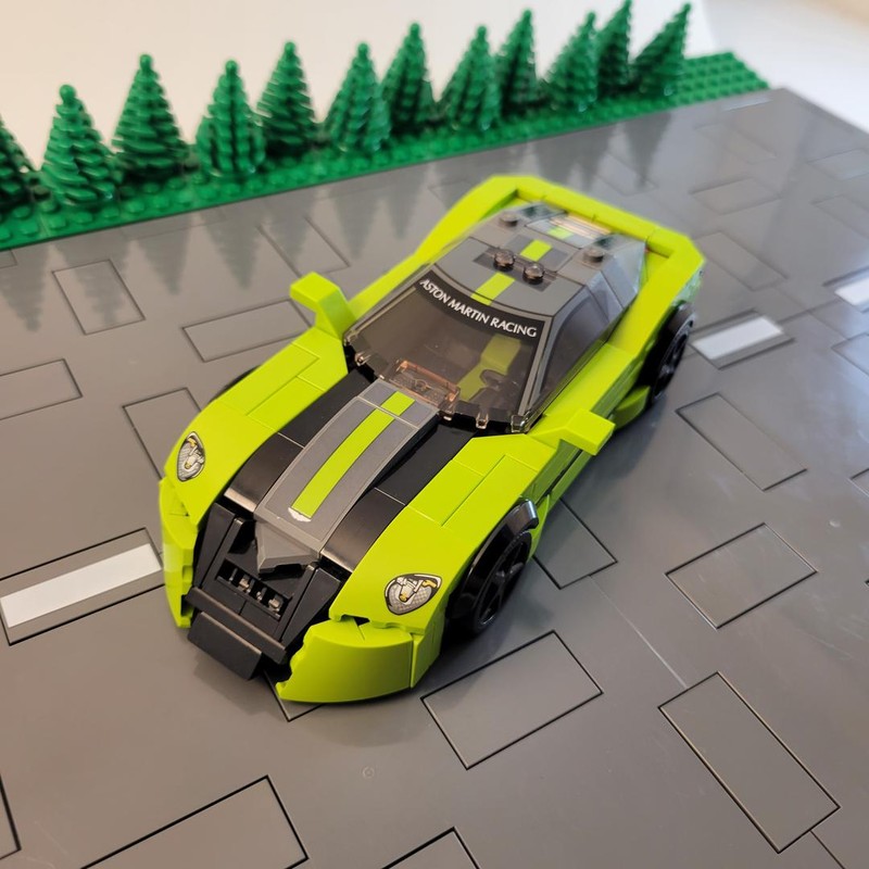 LEGO MOC Wolf Slash and Alien Enigma by Brick_Lizard | Rebrickable ...