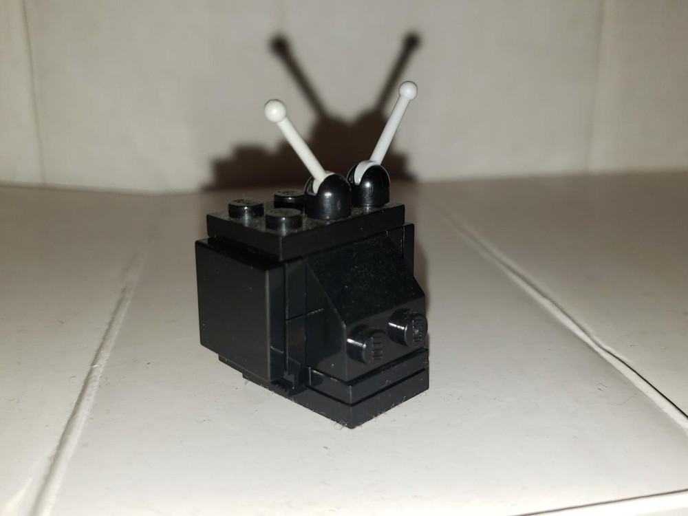 LEGO MOC Nickelodeon's Face and CRT TV by Rocket Racer318 | Rebrickable ...