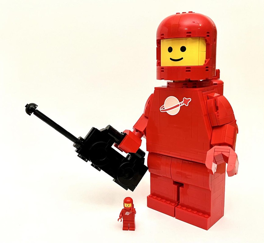 LEGO MOC A Classic Spaceman Tribute by Bricktum | Rebrickable - Build ...