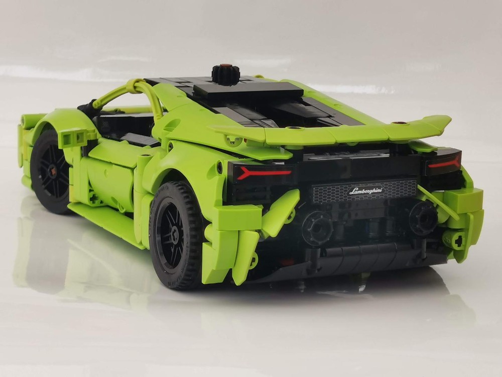 LEGO MOC Ultimate Lamborghini Huracan 42161 by Lego_Tech | Rebrickable - Build with LEGO